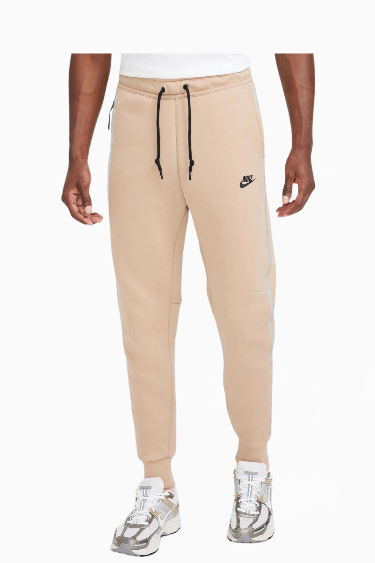 Spodnie Nike Sportswear Tech Fleece - Beżowy | Buty piłkarskie, sprzęt ...